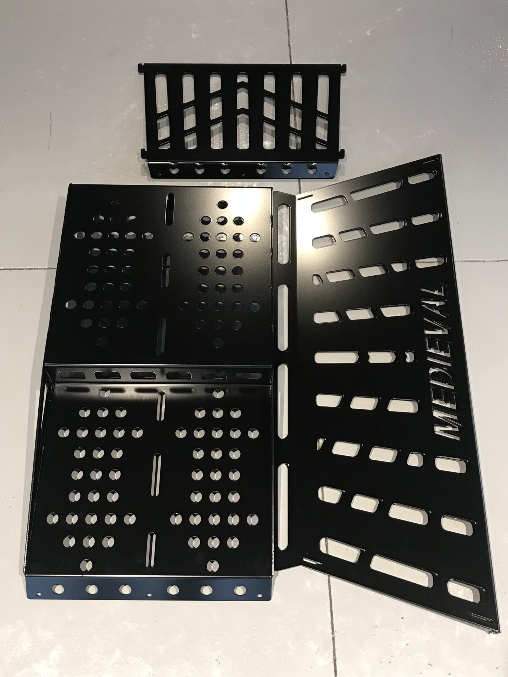 Stands, Scale (Medieval) – Medieval Chassis